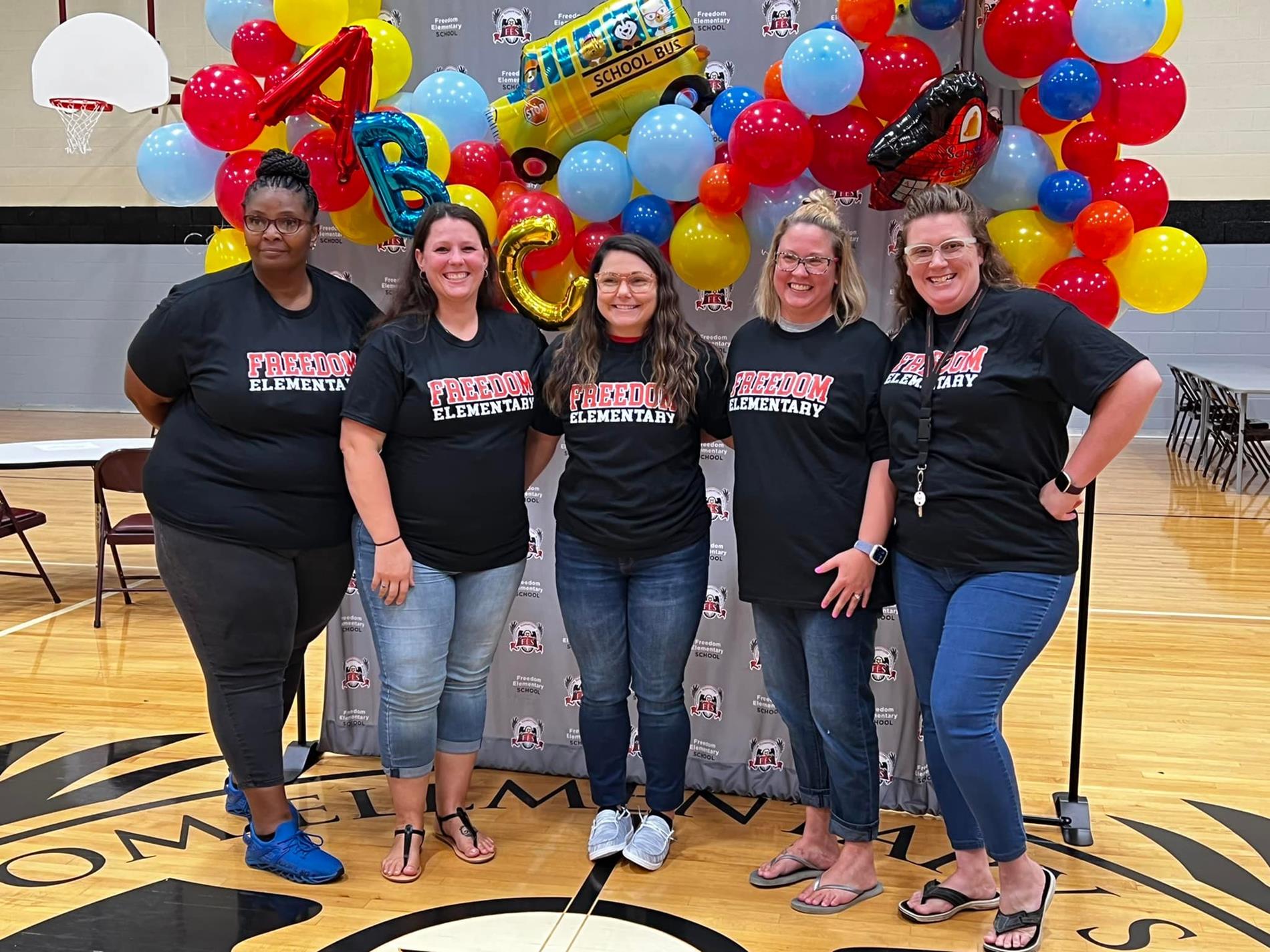 Home [freedomchristianky.schoolinsites.com]